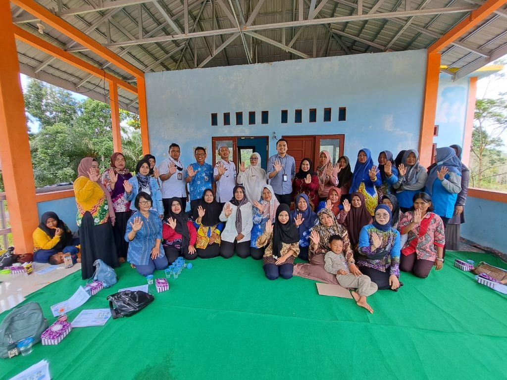 Sosialisasi Program BPJS Ketenagakerjaan kepada Penyuluh Keluarga Berencana di Desa Tebing ...